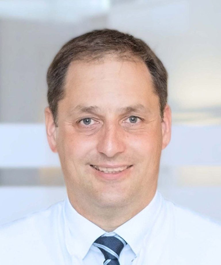 CHEFARZT-PD-Dr-Dr-ULRICH-RIEGER-2 | frankfurt-handchirurgie.de